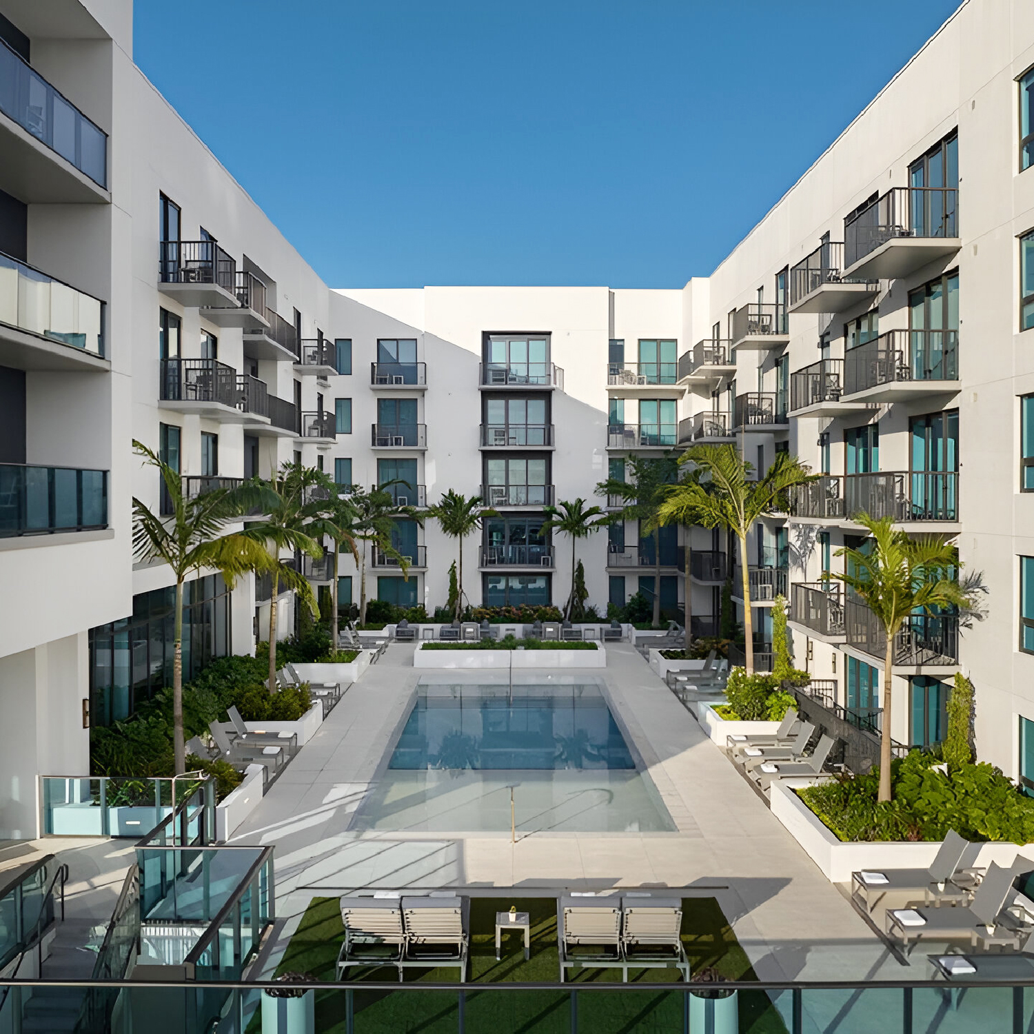 Aka West Palm Beach - Projects | Massimiliano Strati®